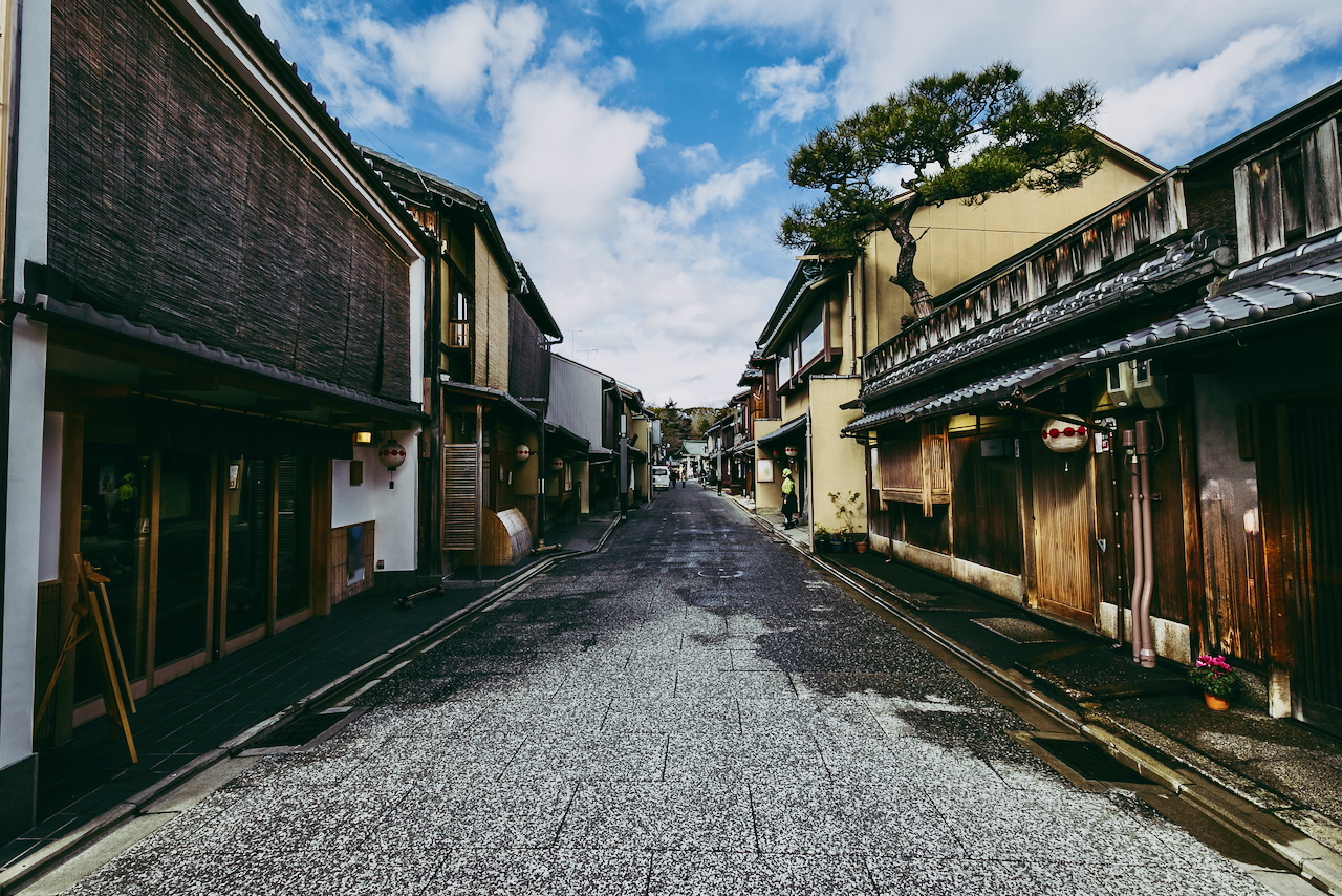Things to Do in Kyoto: Kamishichiken (Historic Geisha District ...